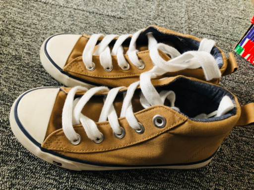 トミーヒルフィガーUS1 20〜20.5センチ (おかん) 泉佐野の子供用品の中古あげます・譲ります｜ジモティーで不用品の処分