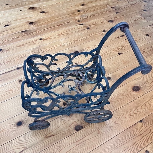 アンティークアイアンインテリア車輪オブジェインテリア収納プランツカバー (nekomura) 秦野のその他の中古あげます・譲ります｜ジモティーで不用品の処分