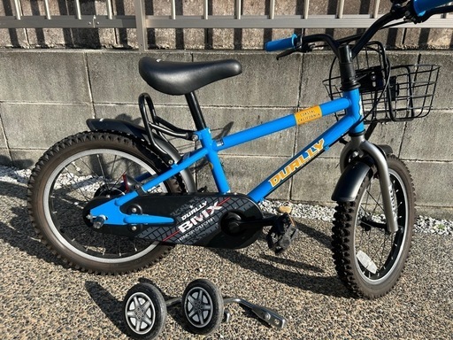 引き取り限定DUALLY BMX 16インチ補助輪つき (T.N) 二川の自転車の中古あげます・譲ります｜ジモティーで不用品の処分