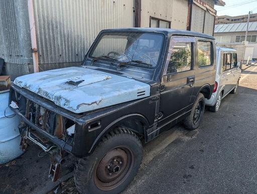 JA11ジムニーボディー大きな凹み無しミッションやトランスファーシート等欠品箱替えや部品取り等に (トロピカル) 紀三井寺の外装、車外用品の中古あげます・譲ります｜ジモティーで不用品の処分