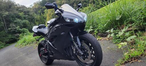 【広島より】2006年式 YZF-R1 5VY 車検付き タイヤバリ溝 カスタム車 (2) 上深川のヤマハの中古あげます・譲ります｜ジモティー ...