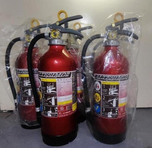【未使用4本セット】モリタ宮田 アルミ製 蓄圧式 粉末ABC消火器 アルテシモⅡ MEA10A 薬剤 3.0kg 2017年製 使用期限20… (Yone) 東比恵の防災、セキュリティの中古 ...