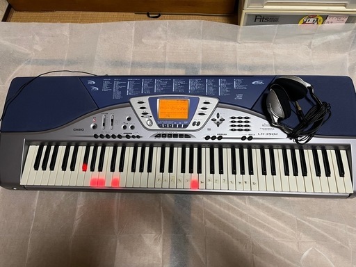 CASIO ヒカリナビゲーションキーボードLK350電子ピアノ中古 (桜子) あびこの鍵盤楽器、ピアノの中古あげます・譲ります｜ジモティーで ...