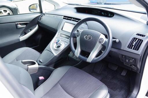 【自社ローン】プリウスPHV 1.8G♪オンライン商談OK (カートルズ北九州店) 筑紫野のプリウスの中古車｜ジモティー