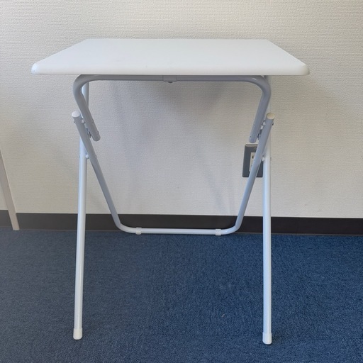 ニトリ 折りたたみデスク テーブル 白 (株式会社ROOT's) 池袋のテーブル《座卓、ローテーブル》の中古あげます・譲ります｜ジモティーで不用品の処分