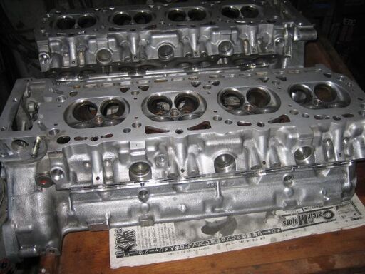 Mベンツ500E-E500シリンダーヘツト左右販売―Mベンツエンジンサービス (ウミ) 横浜のパーツの中古あげます・譲ります｜ジモティーで不用品の処分