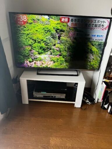【白ホワイト】テレビ台＆テレビ台と同色の棚 (さとけん) 服部天神の収納家具《テレビ台》の中古あげます・譲ります｜ジモティーで不用品の処分