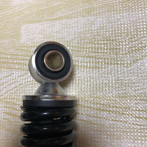 新品同様⭕️ライブDIO ZXなどに!リアサスペンション (ヒロ 新品同様⭕️ライブDIO ZXなどに!リアサスペンション (ヒロ