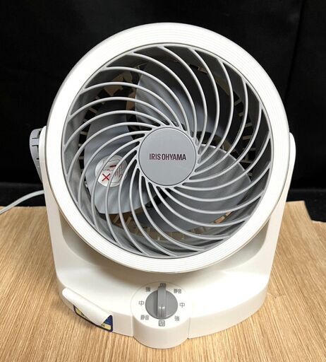 【R599】IRIS OHYAMA/アイリスオーヤマ/コンパクト/サーキュレーター/PCF-HD15N-W/ホワイト/パワフル送風/扇風機/… (ベル) 岡山の季節、空調家電《扇風機》の中古 ...