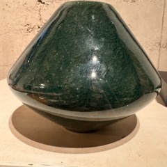 岩田藤七骨董品のガラスフラワーベース (とも) 大倉山の 岩田藤七骨董品のガラスフラワーベース (とも) 大倉山の