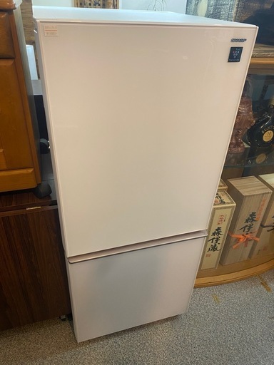 シャープ 2ドア冷蔵庫 SJ-GD14D-W/137L/ガラスドア/つけかえどっちもドア/プラズマクラスター/2017年製 (買取専門 さつま蔵) 神田（交通局前）のキッチン家電《冷蔵庫》の ...