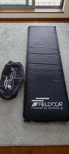 FIELDOOR車中泊、キャンプ用マット (クロ) 阿佐ケ谷の寝具《マットレス》の中古あげます・譲ります｜ジモティーで不用品の処分