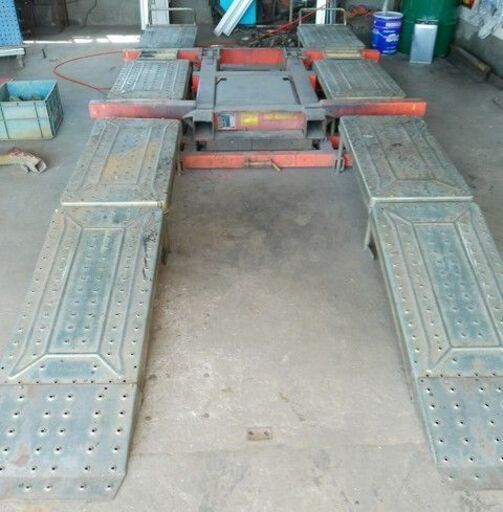 AUTOROBOT オートロボット XLS Ⅱ フレーム修正機 KUOPIO FINLAND 鈑金 車 自動車 動作確認済み 2025052 ...