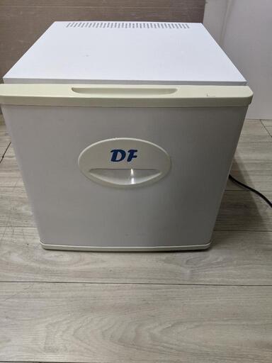 明成商会 小型電子冷蔵庫 DF-20A 引出しタイプ 1ドア冷蔵庫 容量：20L (エコアース) 下曽根のキッチン家電《冷蔵庫》の中古あげます・譲ります｜ジモティーで不用品の処分
