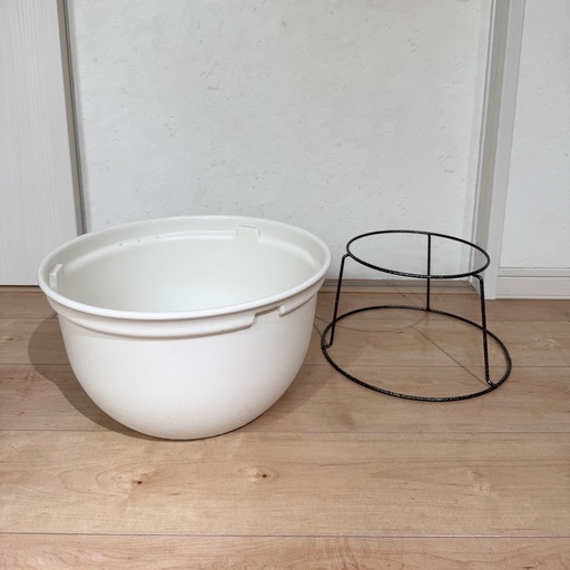 GEX ジェックス メダカのための飼育鉢 睡蓮鉢 12L (m0-0m) 西向日のその他の中古あげます・譲ります｜ジモティーで不用品の処分